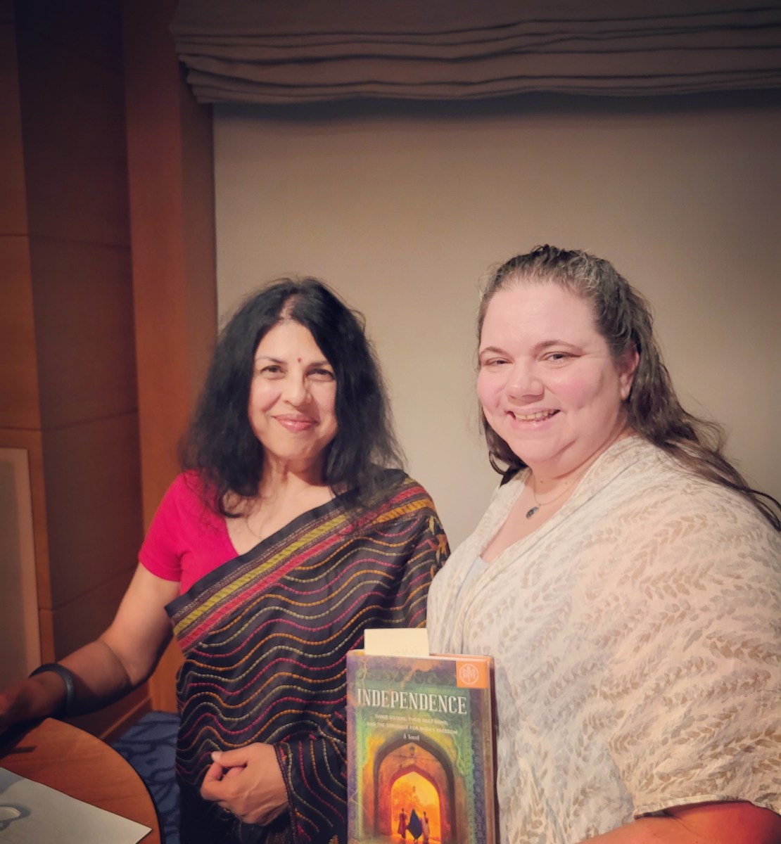 Book Signing: Independence – Read With Lindsey